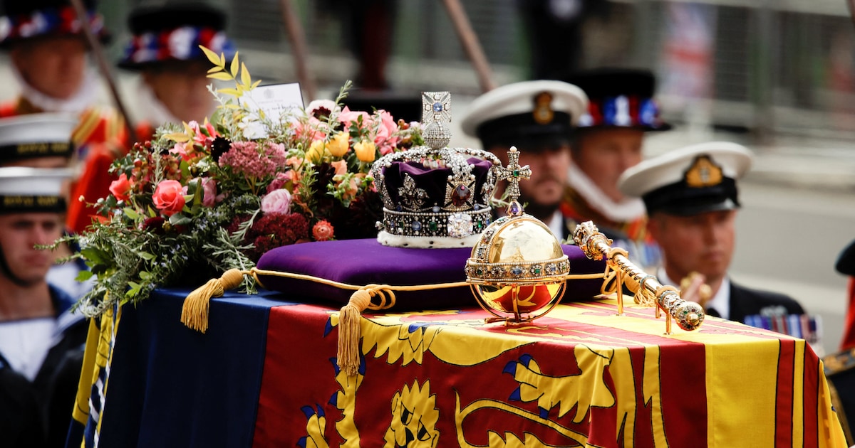 In het verleden liep het al mis: waarom juwelen van de Queen werden ...
