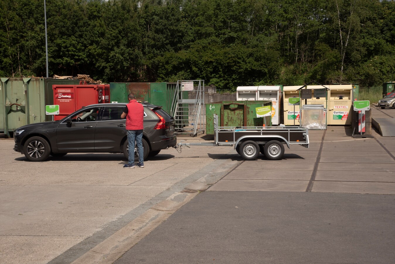 Speelzand mag tijdelijk naar containerpark in Merelbeke | Foto | hln.be
