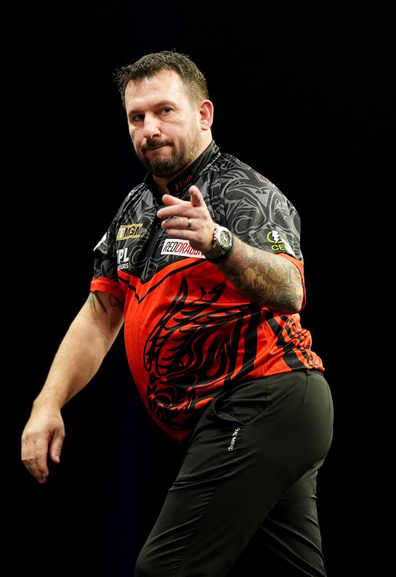 Luke Littler krijgt in Premier League uitzonderlijk pak slaag van ...