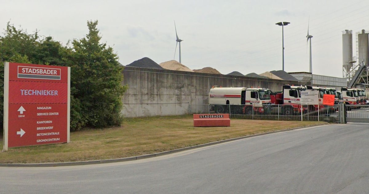 Nachtwaker voorkomt erger bij brand walsmachine op koer bij Stadsbader ...