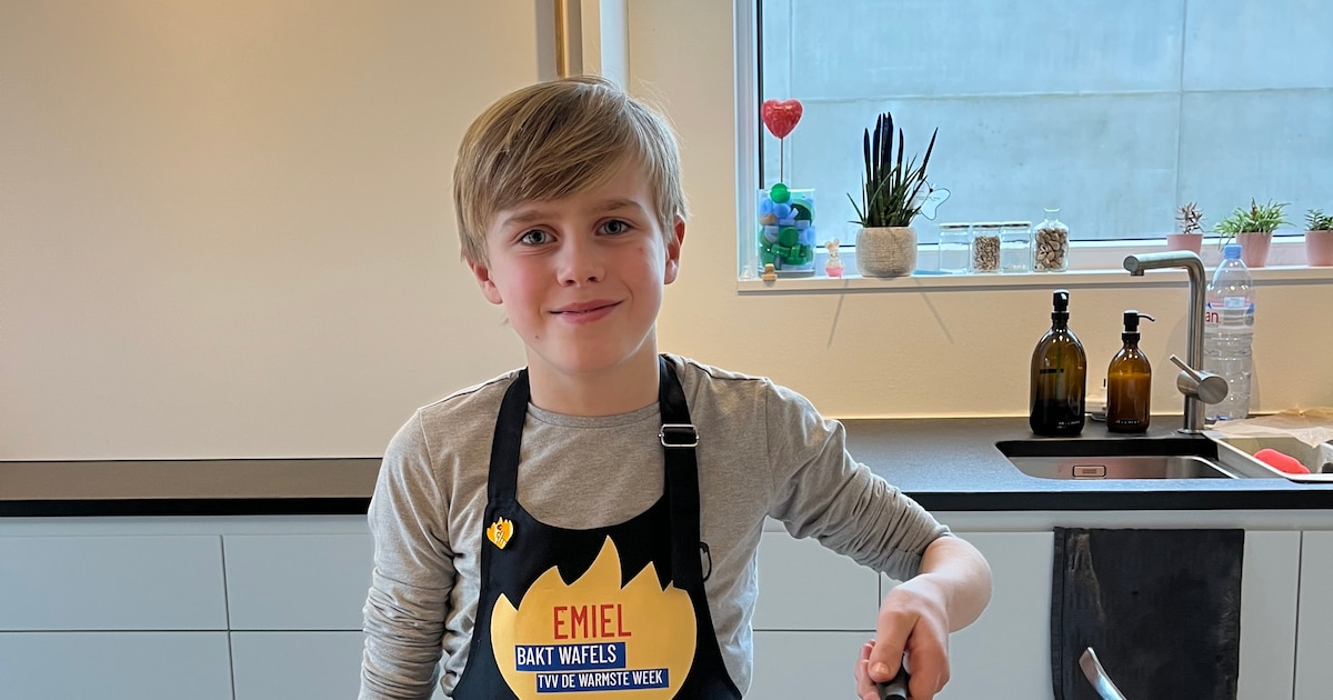 Emiel (10) bakt wafels voor De Warmste Week: “Ik heb heb er meerdere ...