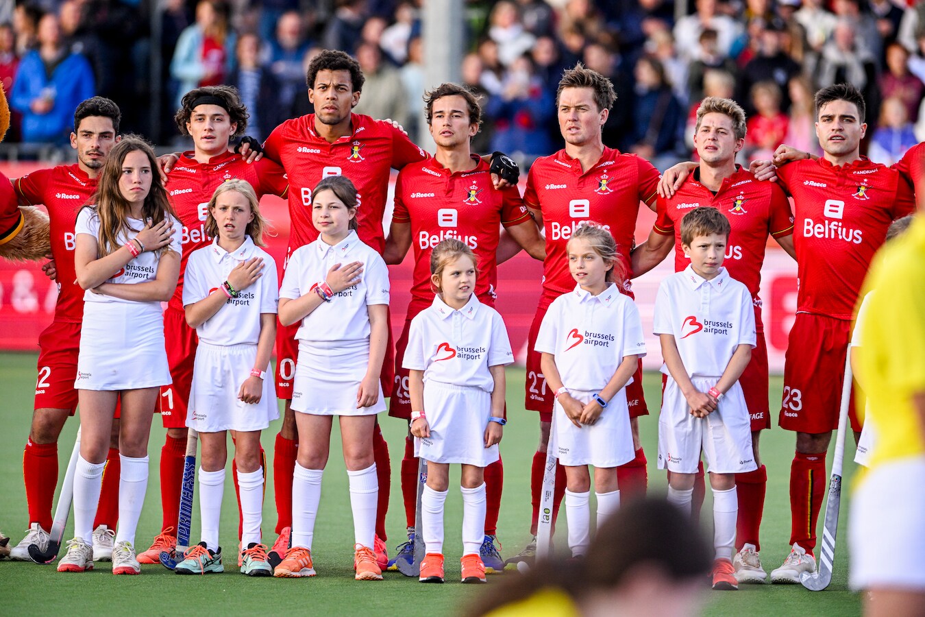 Jonge Red Lions, met Tom ‘Bono’ en Vincent ‘Vnasach’, slepen gelijkspel ...