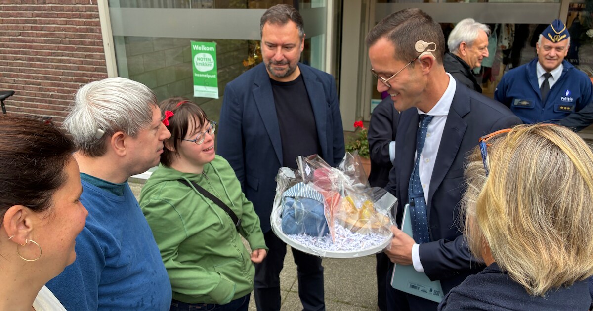 “Brugge was de eerste stad die me uitnodigde”: minister Rob Beenders ...