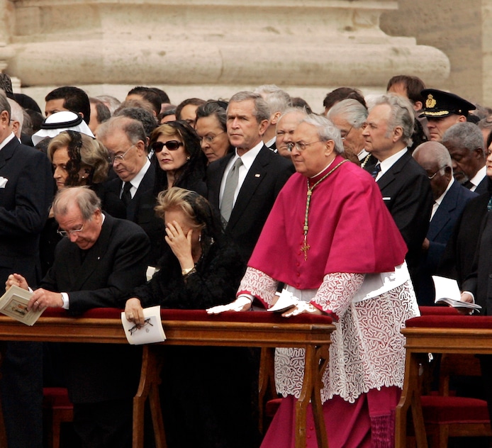 Alles wat u moet weten over de begrafenis van de paus: Trump moet ...