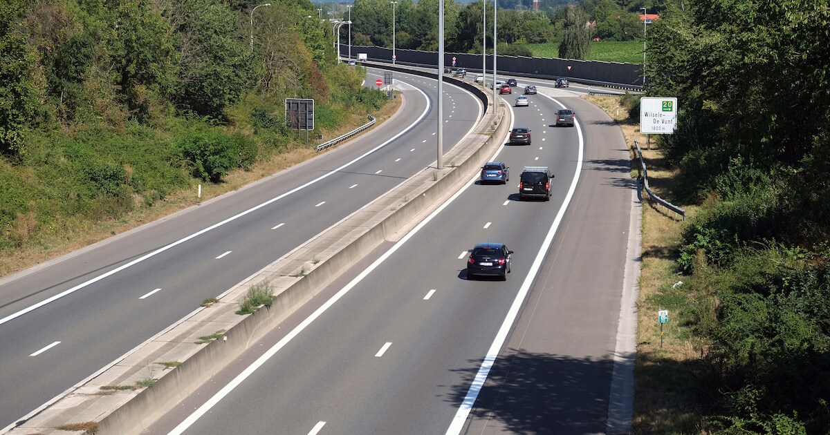 Ongeval op E314 ter hoogte van Zolder richting Nederland: verkeer moet ...