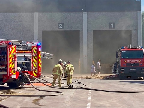Brand bij transport- en fouragebedrijf Dewulf in Ieper achter de rug ...