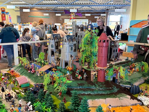 De Burcht komt dankzij Playmobil opnieuw tot leven: “Bijna twee jaar ...