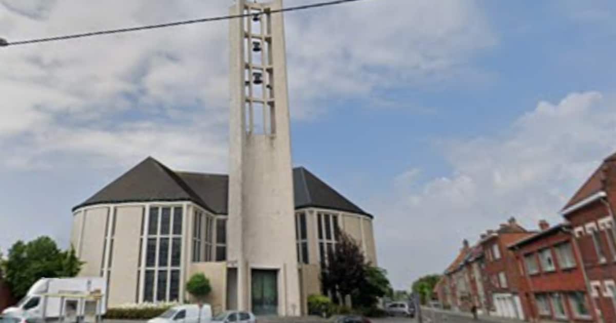 Dak Sint-Jan-Baptistkerk wordt vernieuwd | Menen | HLN.be