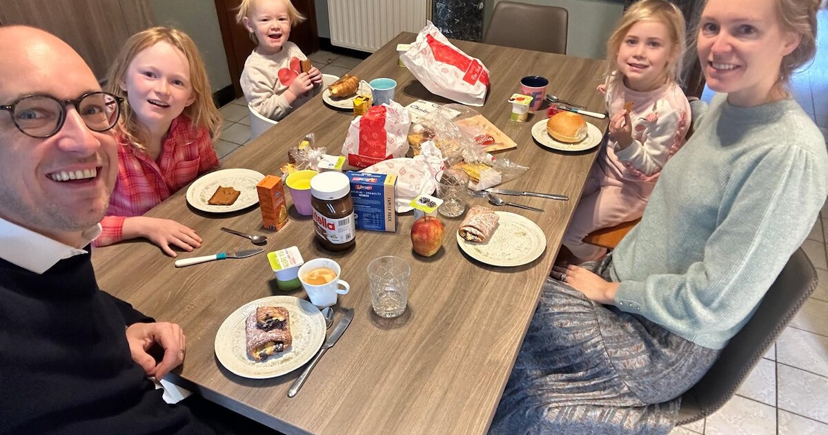 Minister en burgemeester Van Peteghem start verkiezingsdag met ontbijt ...