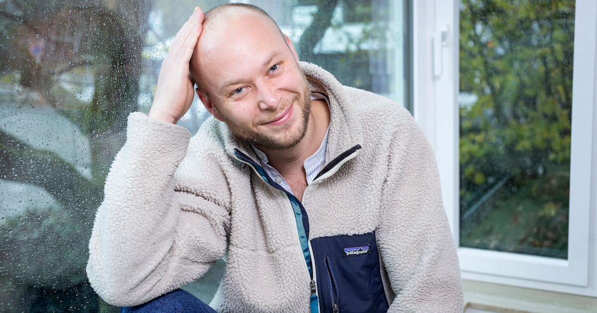 Thomas geeft mannen tips om te ‘kalen zonder balen’. “De kerels die nog ...
