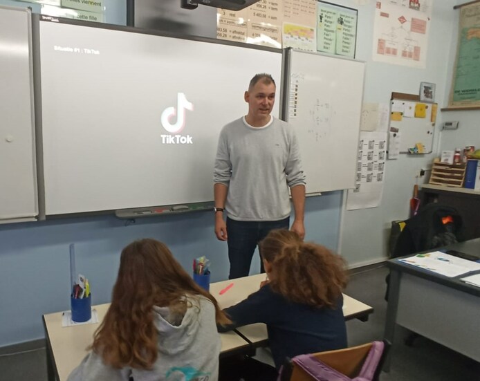 Kinderen steeds vroeger op sociale media, dus leert De Regenboog hen ...
