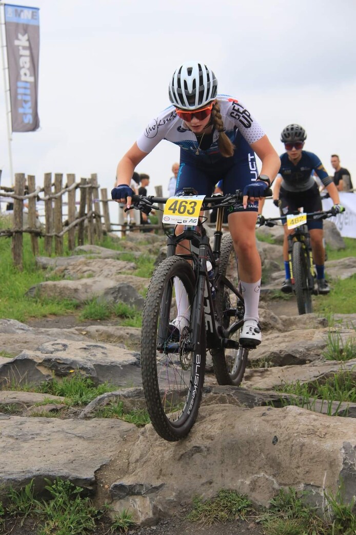 Ilken Seynave is Belgisch kampioene mountainbike, en scoort hiermee ...