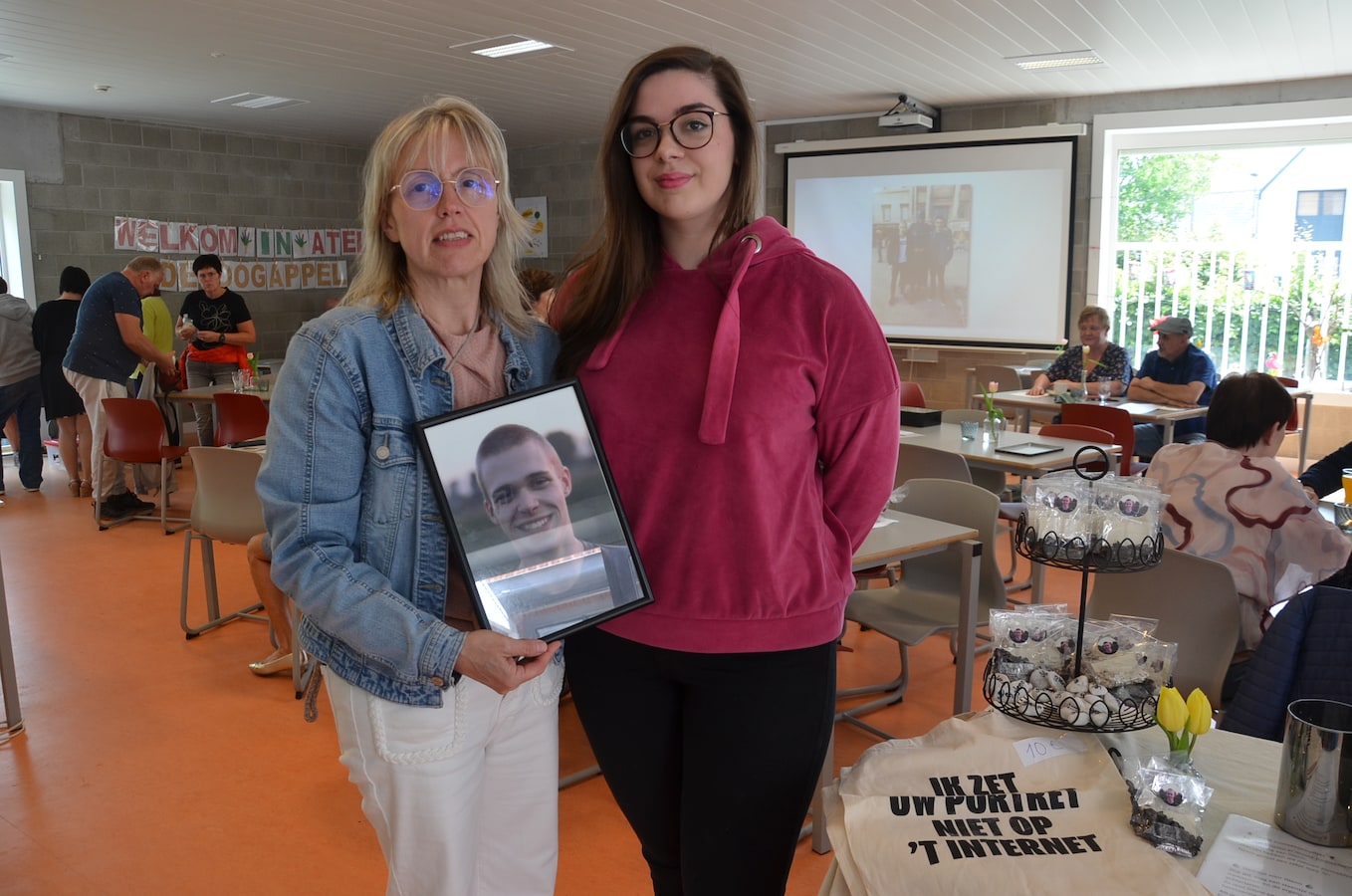 Warme herdenking aan 15-jarige Glenn en aandacht voor Child Focus ...