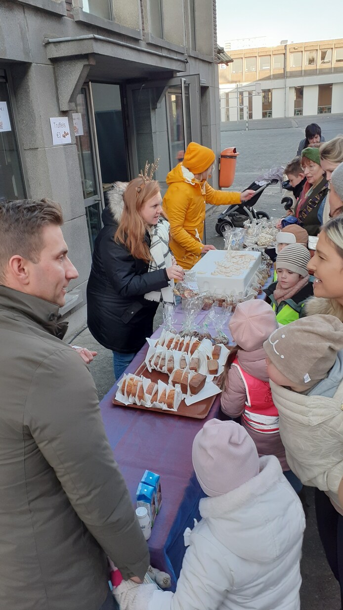 Basisschool Hartencollege Weggevoerdenstraat houdt ‘knabbelverkoop ...