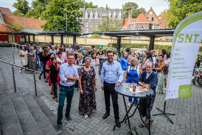 Klachten over “toxisch leiderschap” bij SNT in Brugge: leerkrachten stappen naar arbeidsauditeur ...