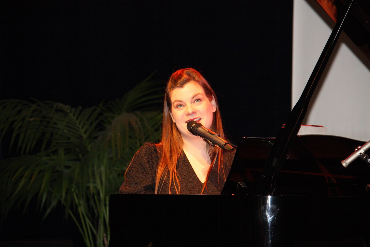 Astrid Stockman helpt met concert geld in te zamelen voor goede doelen ...