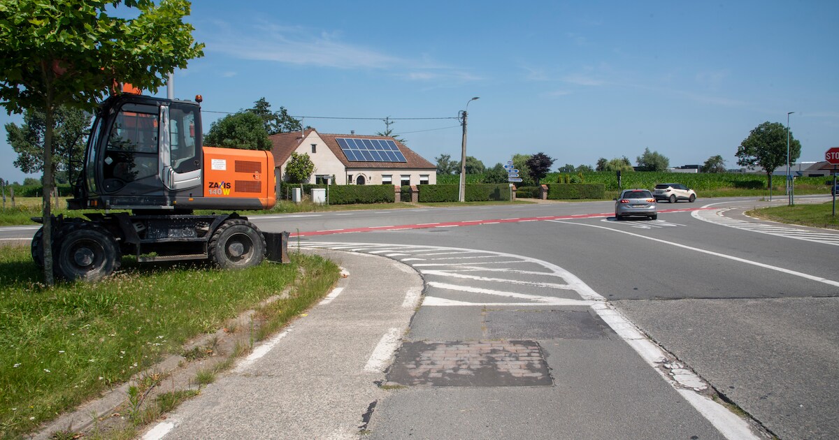 Werken moeten kruispunt Dendermondsesteenweg en Gaverstraat veiliger maken voor fietsers ...