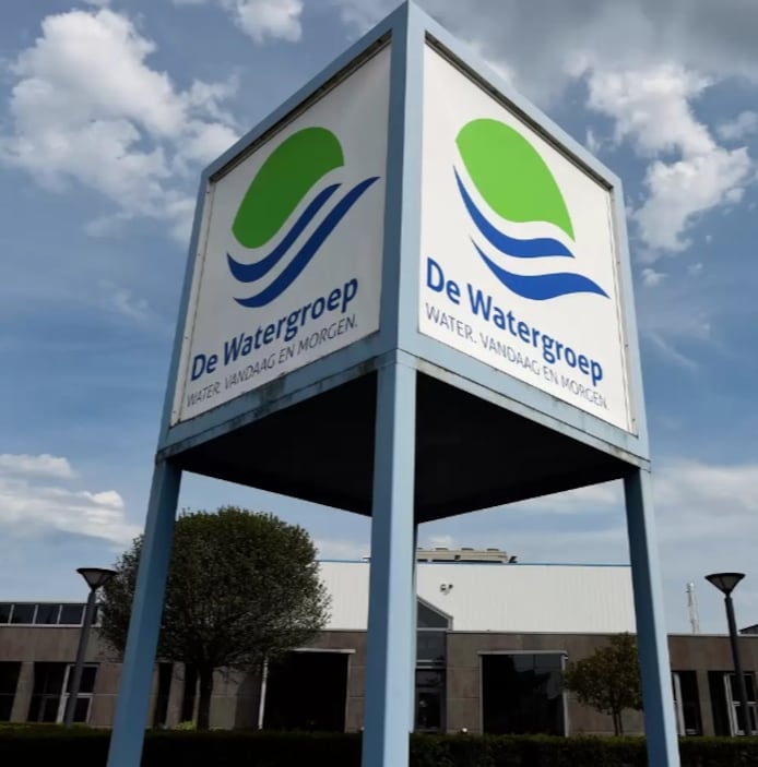 Tijdelijk waterzuiveringsstation filtert water uit Wallonië voor Halse ...