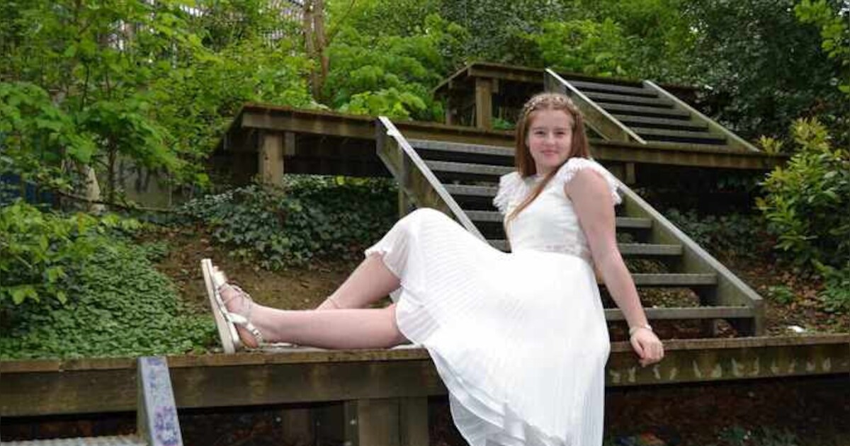 Jinte uit Heist-op-den-Berg doet haar plechtige communie | Heist-Op-Den ...