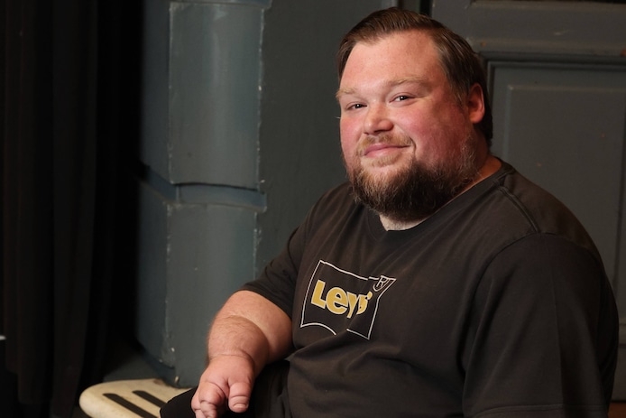 William Boeva kampt met dwangneuroses: “Het volume van mijn tv moet ...