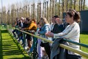 Klasgenootjes herdenken Jack (11) op veld waar hij leerde voetballen ...