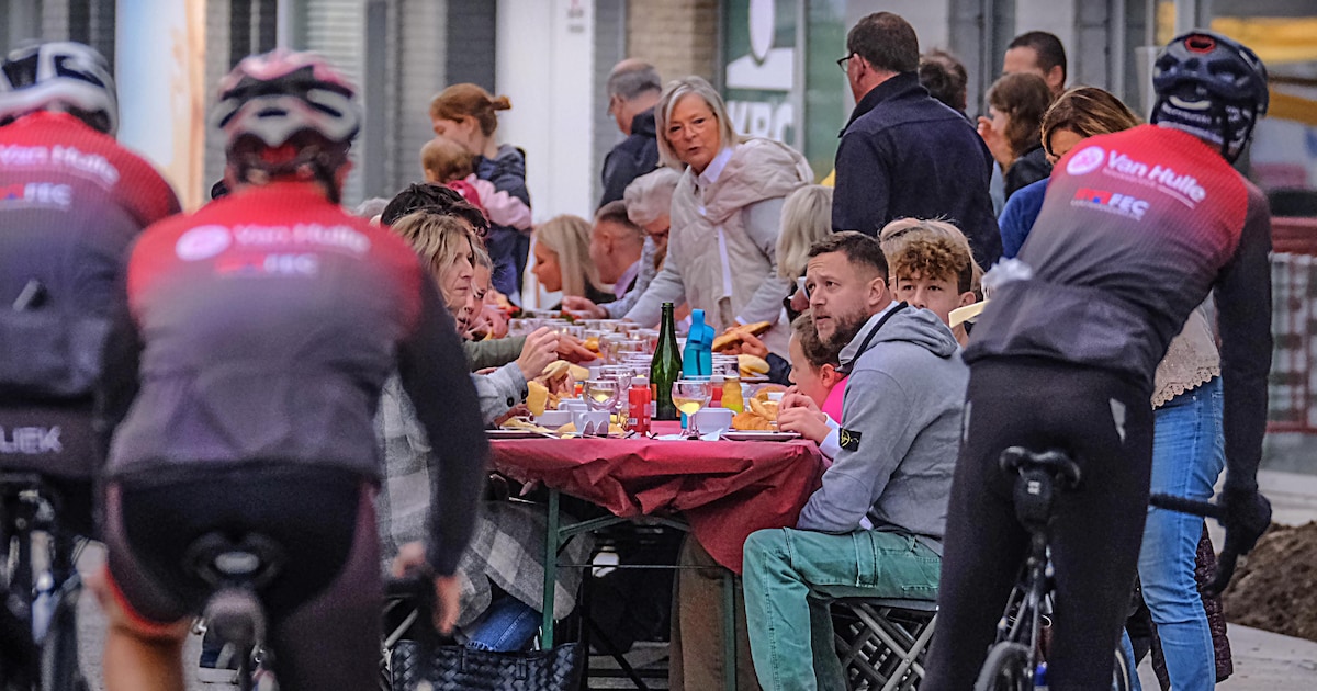 Schuif mee aan tafel: Mortsel viert Vlaanderen Feest met groot ontbijt ...