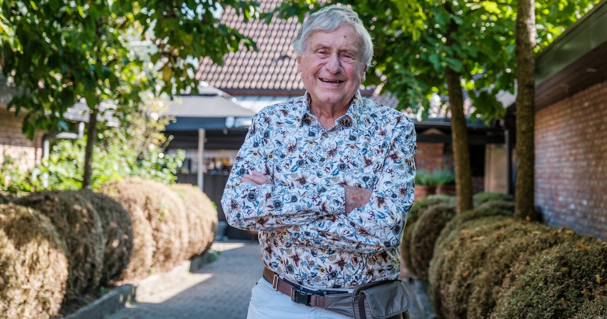 INTERVIEW. John De Wilde van De Strangers gehuldigd op 90ste verjaardag ...