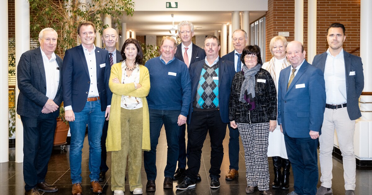 Gemeentebestuur Aalter wuift verdienstelijke personeelsleden uit ...