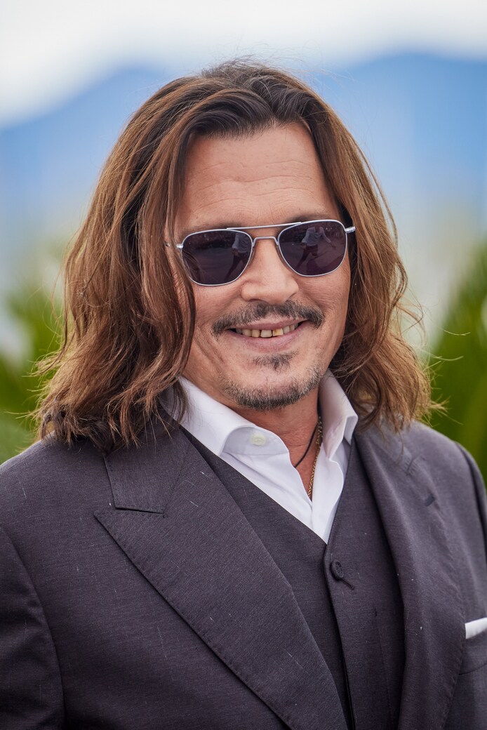 Fans gruwelen van Johnny Depps ‘rottende tanden’ na verschijning in ...