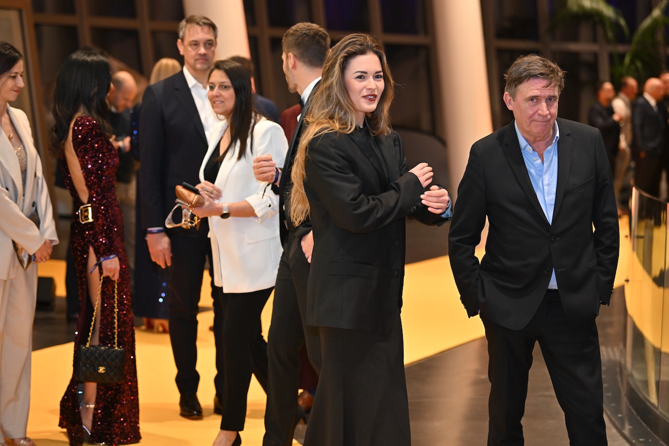 IN BEELD. Wesley Sonck en Virginie, Erik Van Looy en nog vele anderen ...