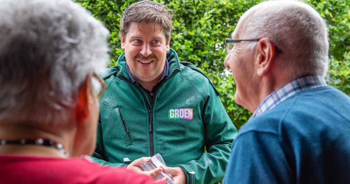 REPORTAGE. Deur aan deur met voorzitter Jeremie Vaneeckhout: “Wie is ...