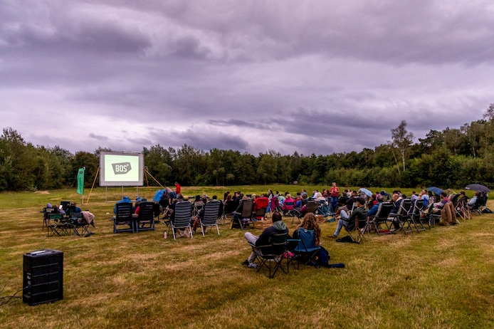 20 jaar ‘Film in het bos’: BOS+ trapt jubileumeditie af in Hove | Hove ...