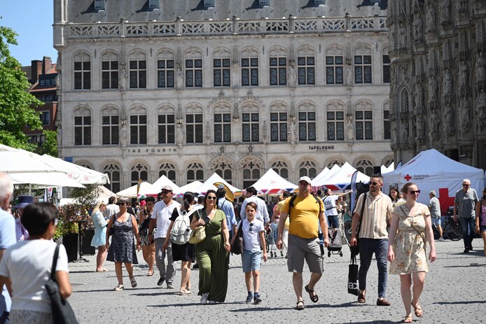 Warme editie van De Langste Dag in Leuven zorgt voor grote opkomst ...