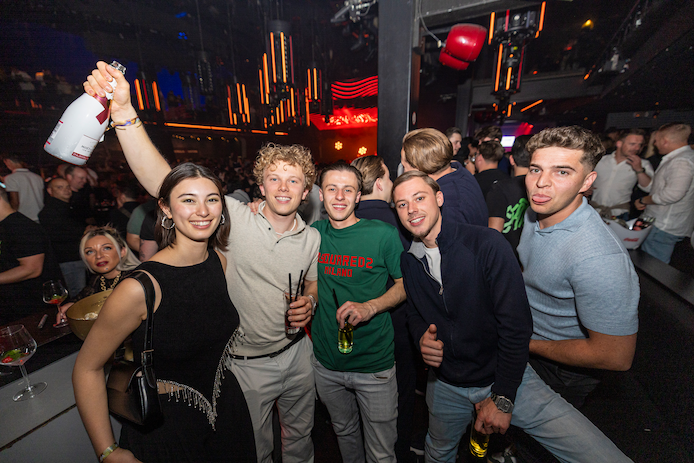 Het allerlaatste feestje in Club Versuz in Hasselt, onze reporter was ...