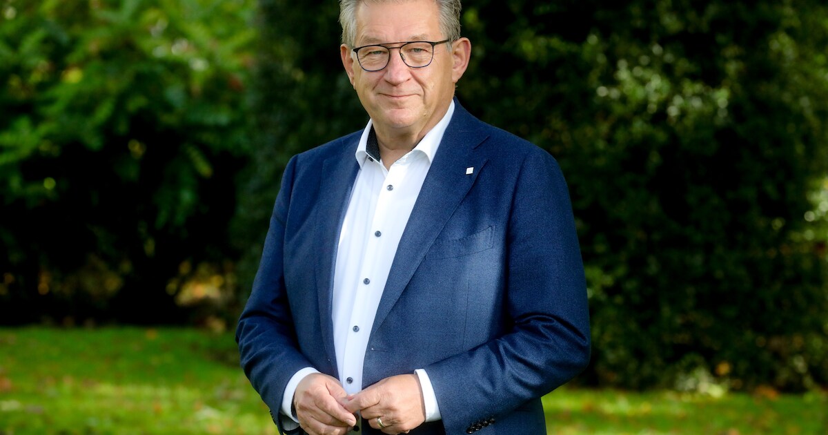 Belager van burgemeester Dirk De fauw (CD&V) blijft nog maand langer in ...
