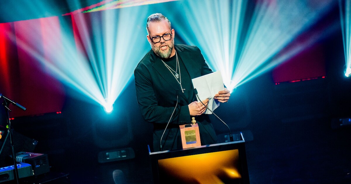 Alex Agnew verzilvert geen enkele comedy-award en steelt dan maar een ...