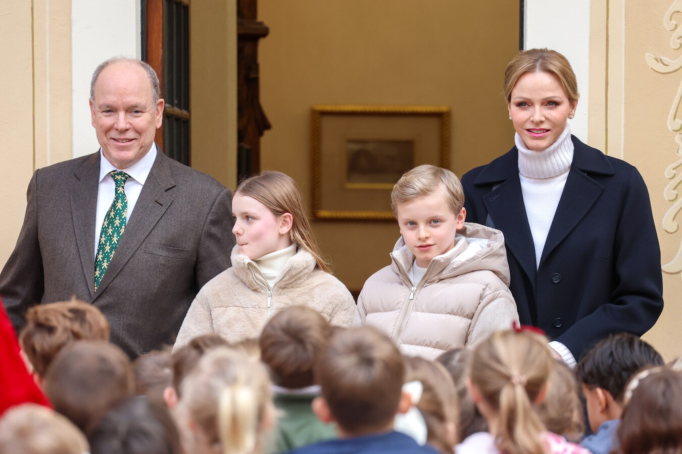 Jarenlang een spookprinses, nu straalt ze weer: hoe Charlene van Monaco ...