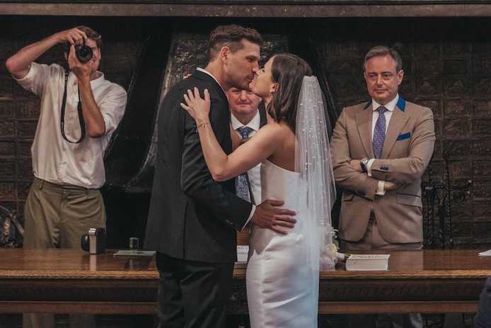 Een bescheiden huwelijk, maar wel een met bijzondere details: zo ...