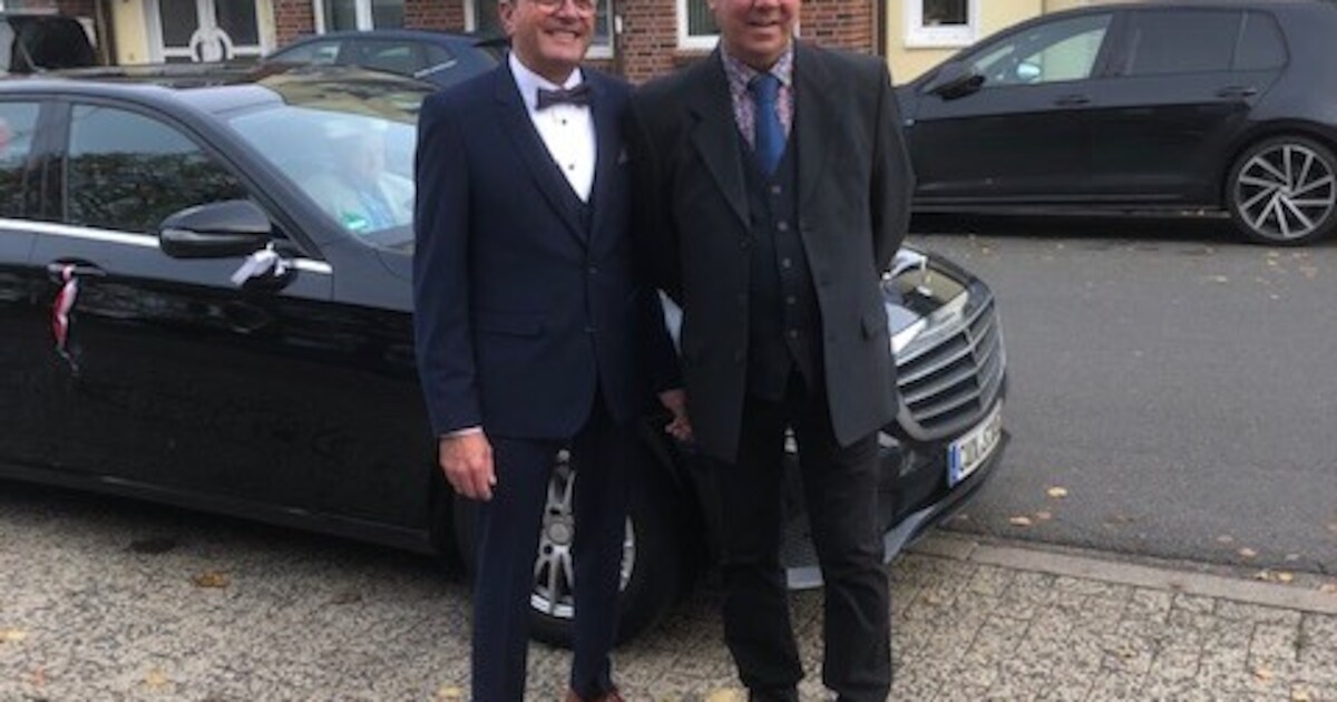 Schepen Smessaert getrouwd in Duitsland: “Feest volgt in Eeklo” | Eeklo ...