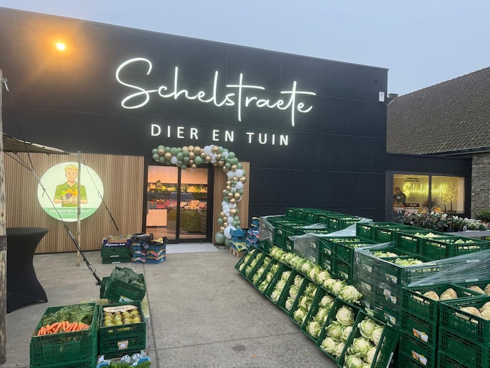 NET OPEN. Ruben (29) opent groenten- en fruitwinkel in Nevele: “We gaan ...