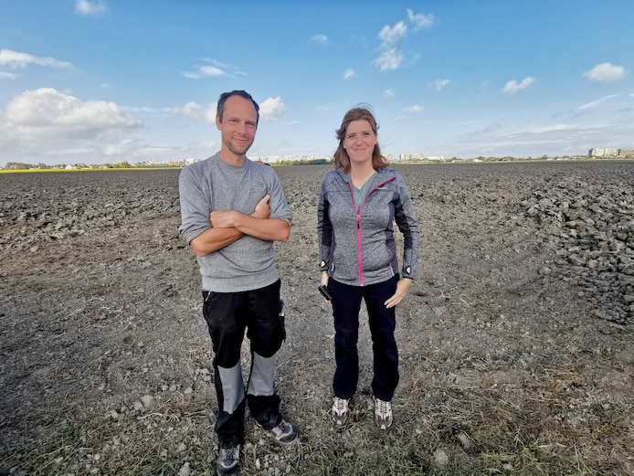 Archeologen krijgen hulp van vrijwilligers bij speurwerk in Westende ...