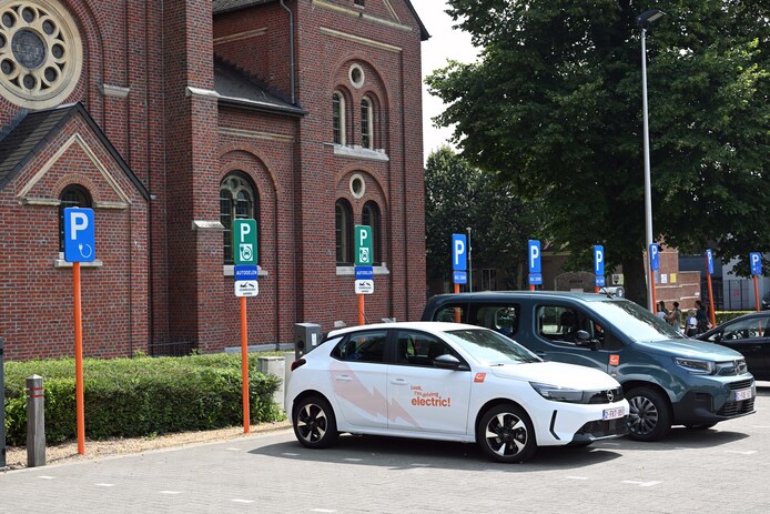 Cambio autodelen gaat van start in Linden met twee elektrische deelwagens | Lubbeek | hln.be