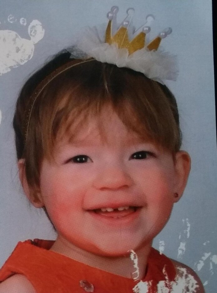 Kenneth (31) krijgt 25 jaar cel voor doodslag op stiefdochtertje Elly ...