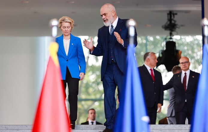 Europese Unie start onderhandelingen met Albanië over toetreding ...