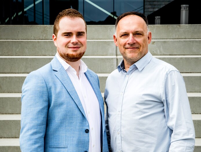 Voorzitter Tim Van Merhaeghe en bestuurslid Wouter Doclo zijn nieuw op ...