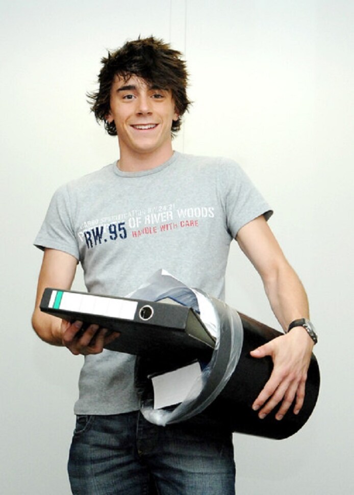 Vriendin zanger Dean doet mee aan Miss België | Celebrities | hln.be