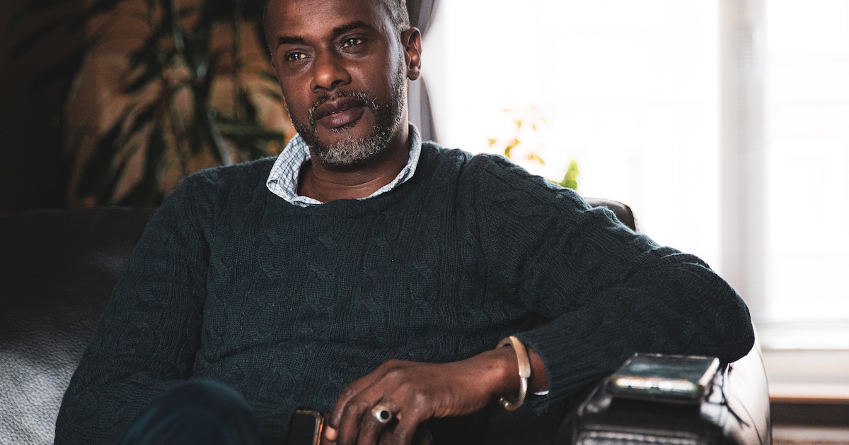 Vader Sanda Dia heropent discussie over klassenjustitie: “Iedereen weet ...