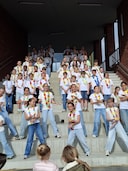 Basisschool Nazareth brengt hits en eigen lied met Radio VBS | Foto ...