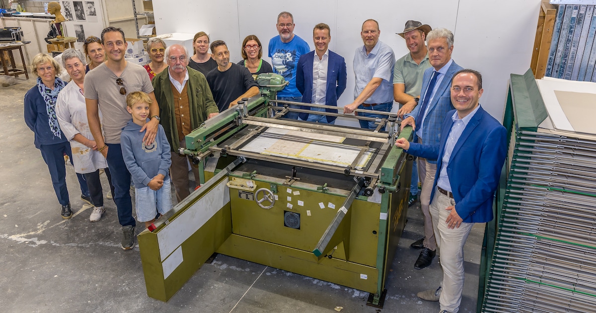 Zeefdrukmachine uit 1978 krijgt nieuwe thuis bij Kunstacademie Tielt ...