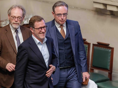 Kamerdebat over pensioenhervorming kort na middernacht tijdelijk ...